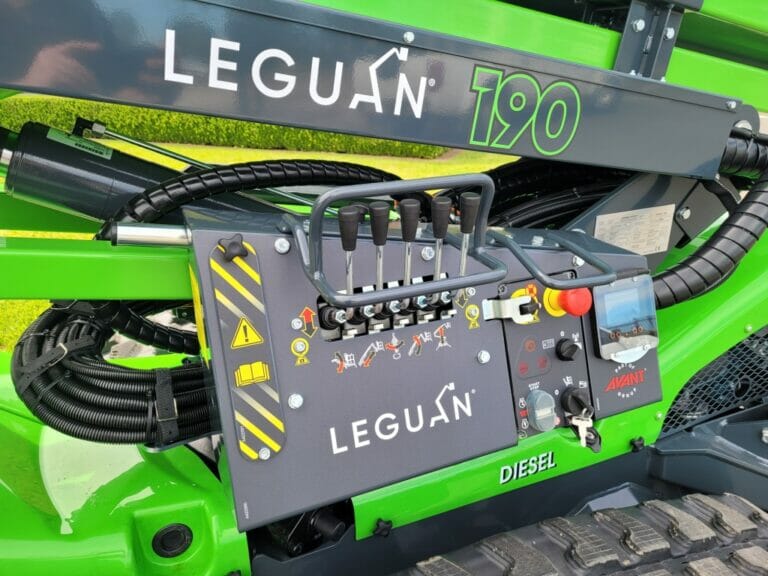 Leguan 190 Spider Lift — Monitor