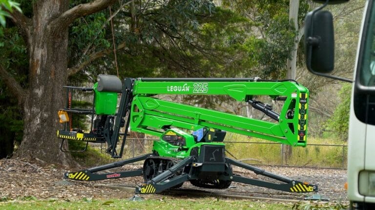 Leguan 225 Spider Lift — Monitor