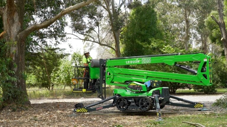 Leguan 225 Spider Lift — Monitor