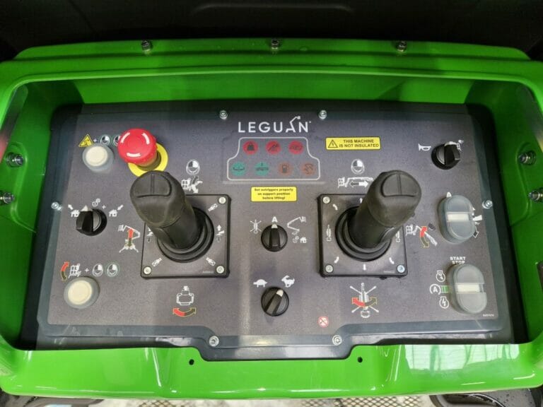 Leguan 225 Spider Lift — Monitor