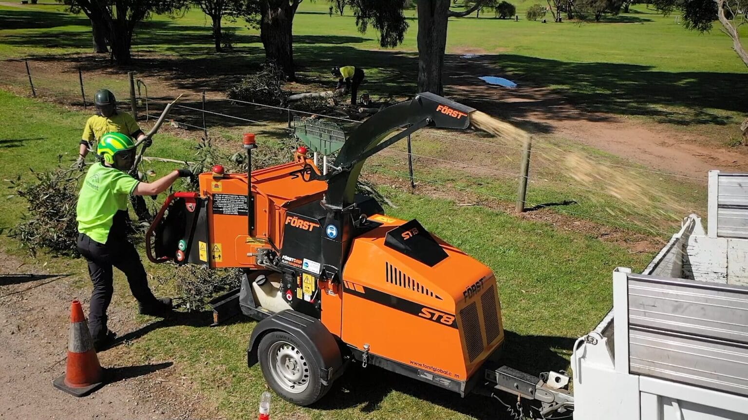 Forst ST8D Diesel Wood Chipper — Monitor