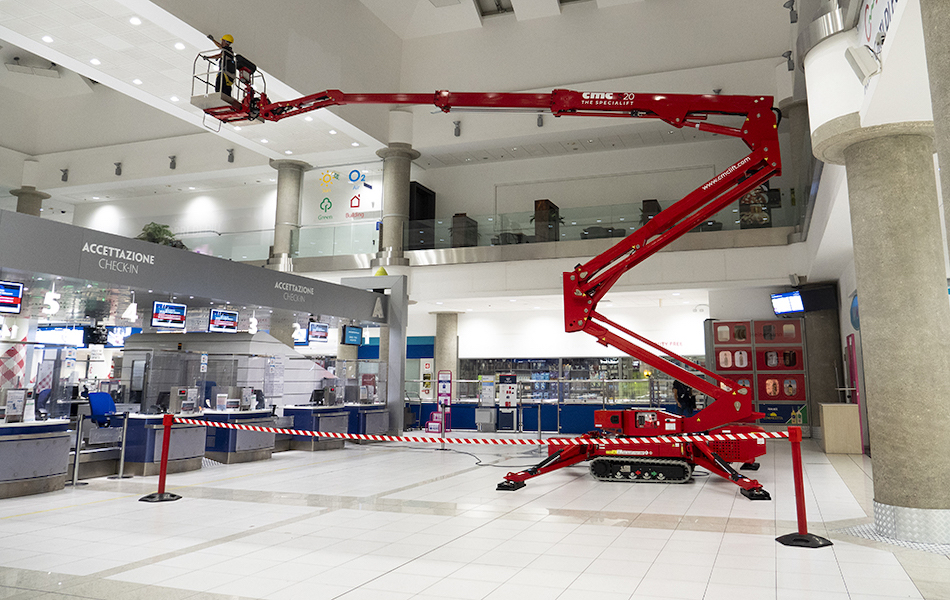 CMC S20 Spider Lift — Monitor