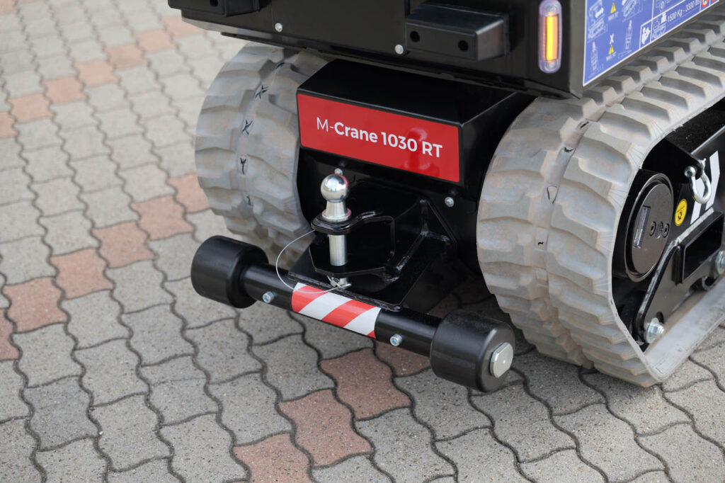 M-Crane 1030 RT Crawler Carrier — Monitor